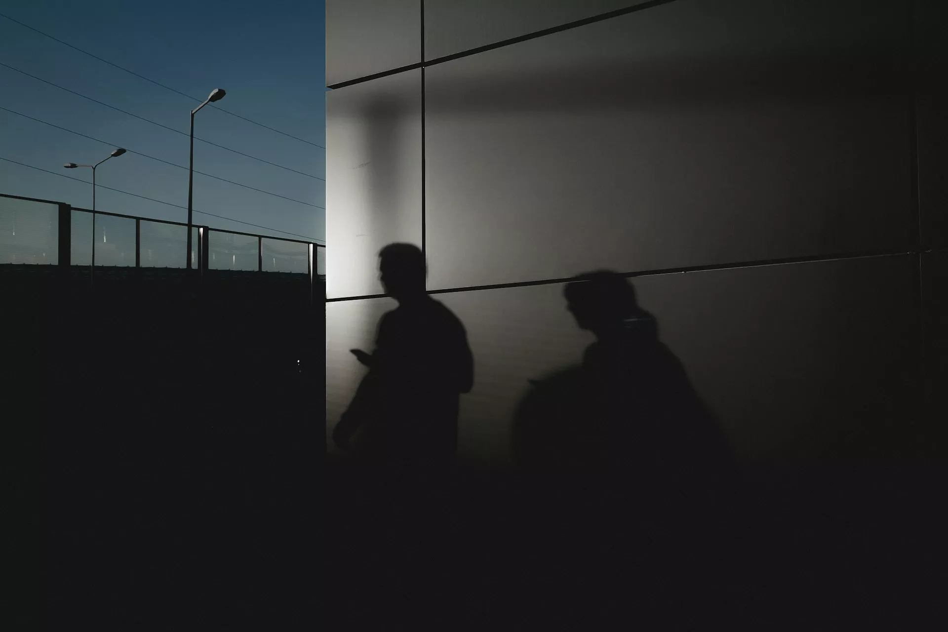 How To Get Low-Key Lighting And Exposure Right Every Time | Light Stalking