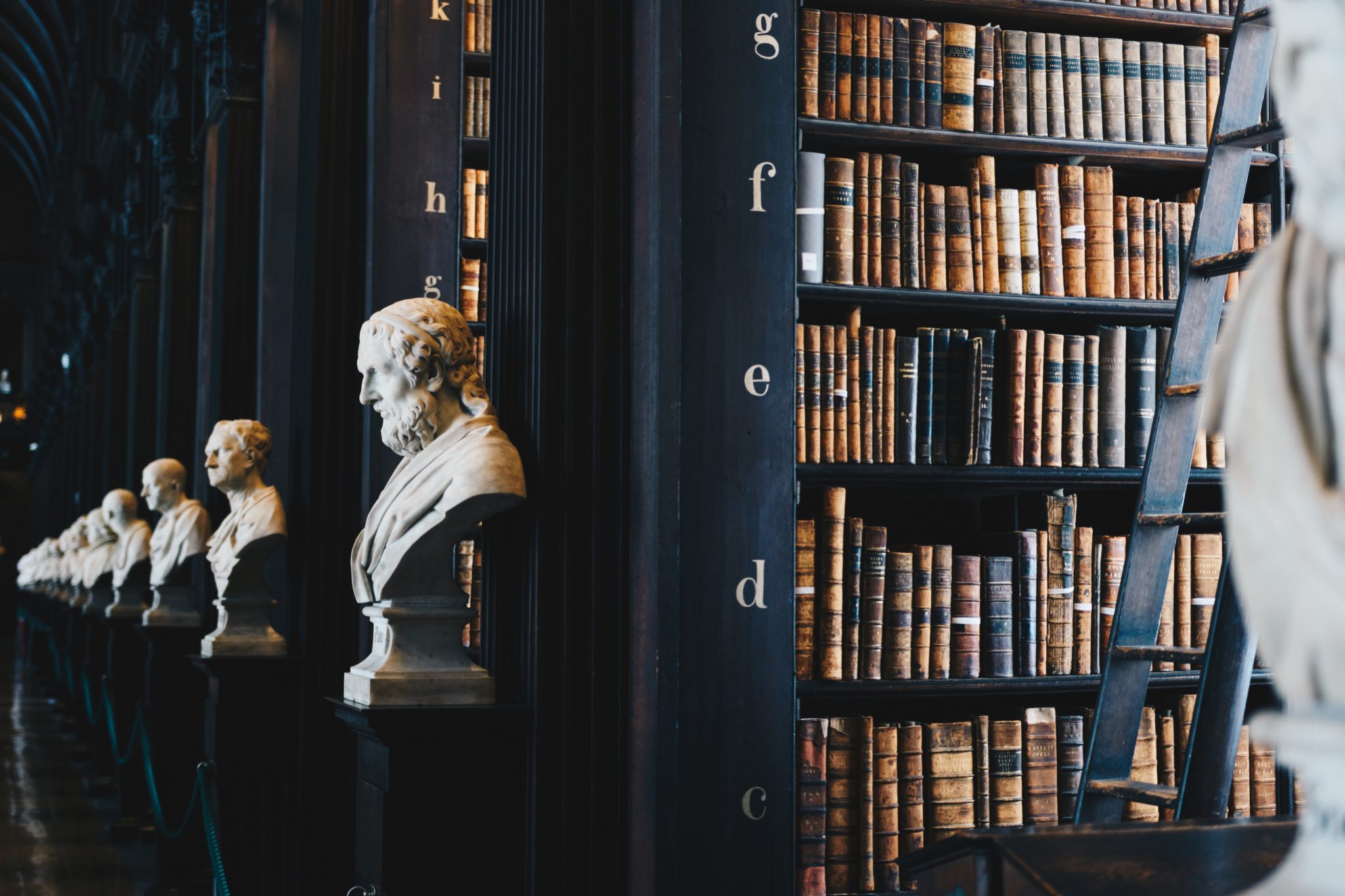 35 Beautiful Photographs of Books To Get You Thinking Creatively ...