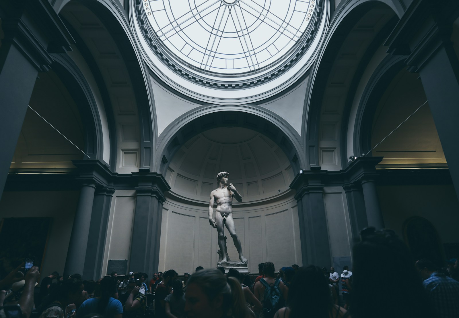 Getty Images in Legal Battle Over Michaelangelo’s David | Light Stalking
